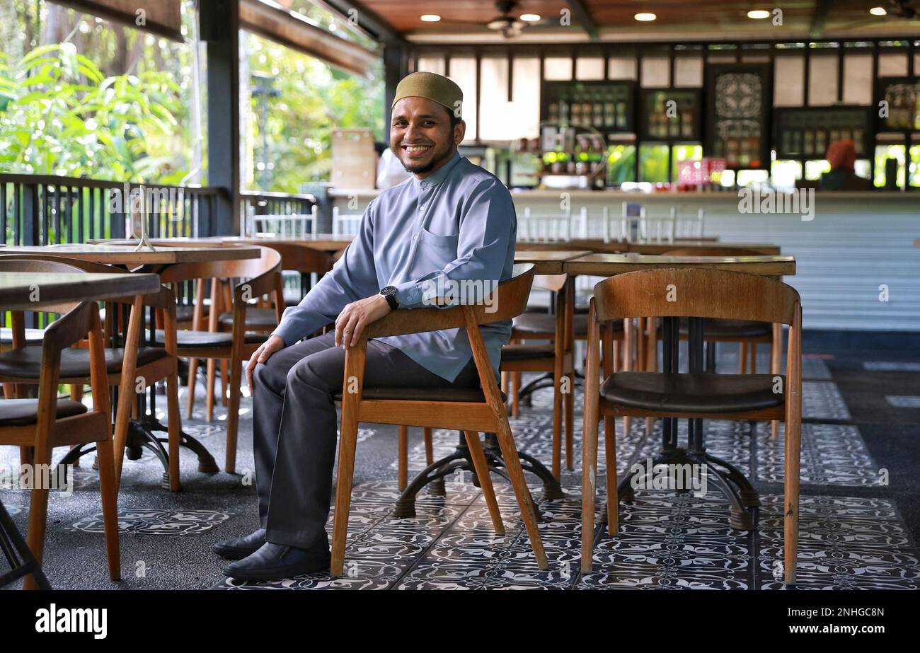 Mufti Nazirudin Mohd Nasir, the top religious leader for Singapore's ...