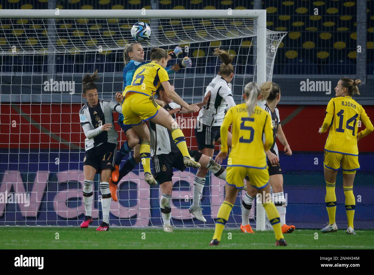 Duisburg, Fussball, Frauen, Deutschland - Schweden 0:0 21.02.2023 ...