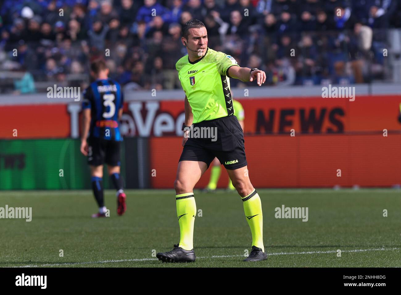 Marco piccinini referee hi-res stock photography and images - Alamy