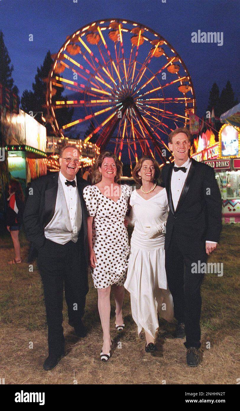 FERRISWHEEL2/C/20APR97/DD/MACOR Ferris Wheel a big attraction for the ...