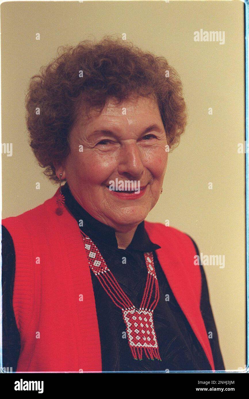 FOCUSGROUP4/C/1JUN97/MN/MICHAEL MACOR BETSY BLOM-STALLINGER, MEMBER OF ...