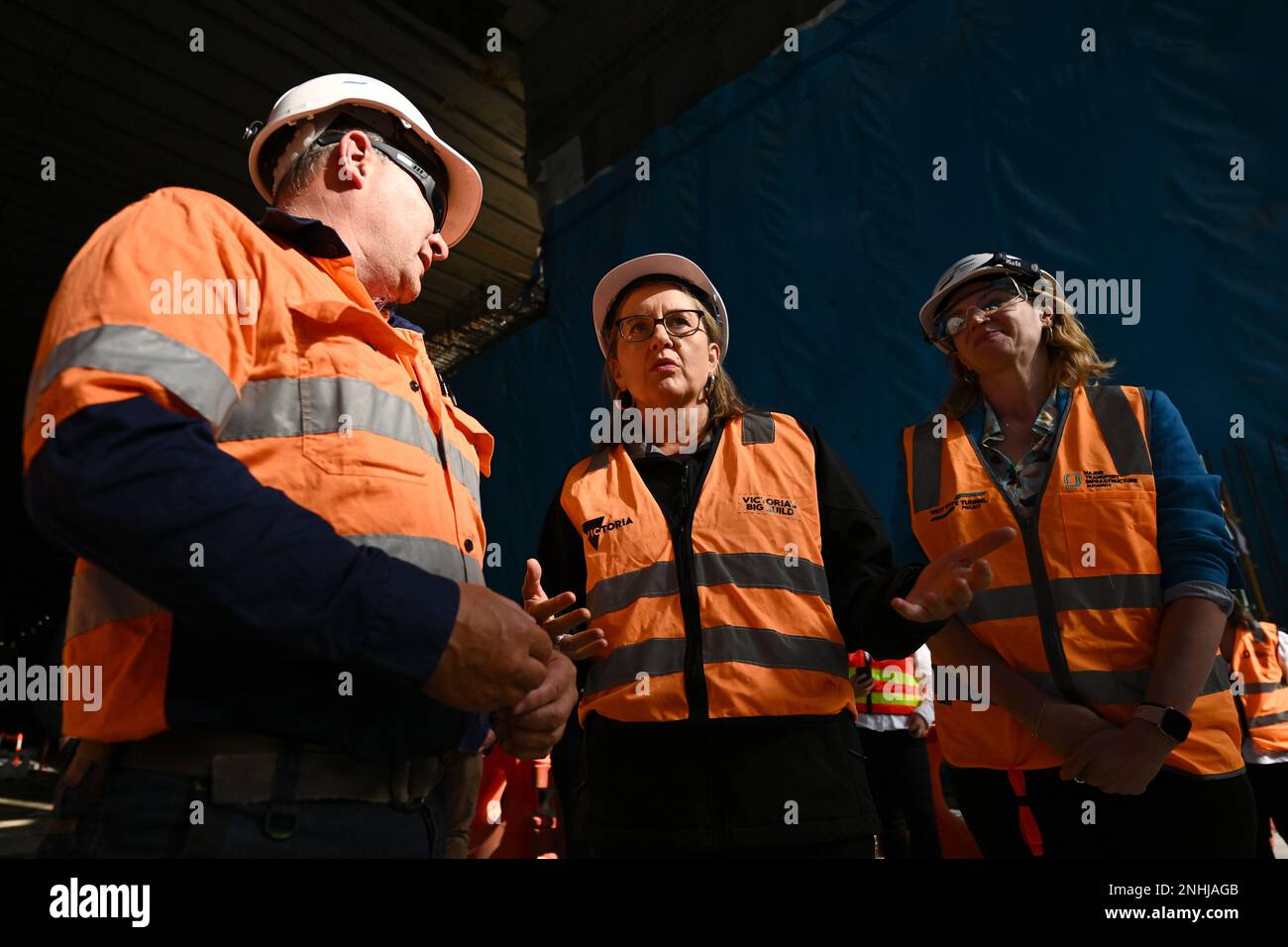 Victorian Minister for Transport Infrastructure Jacinta Allan (centre ...