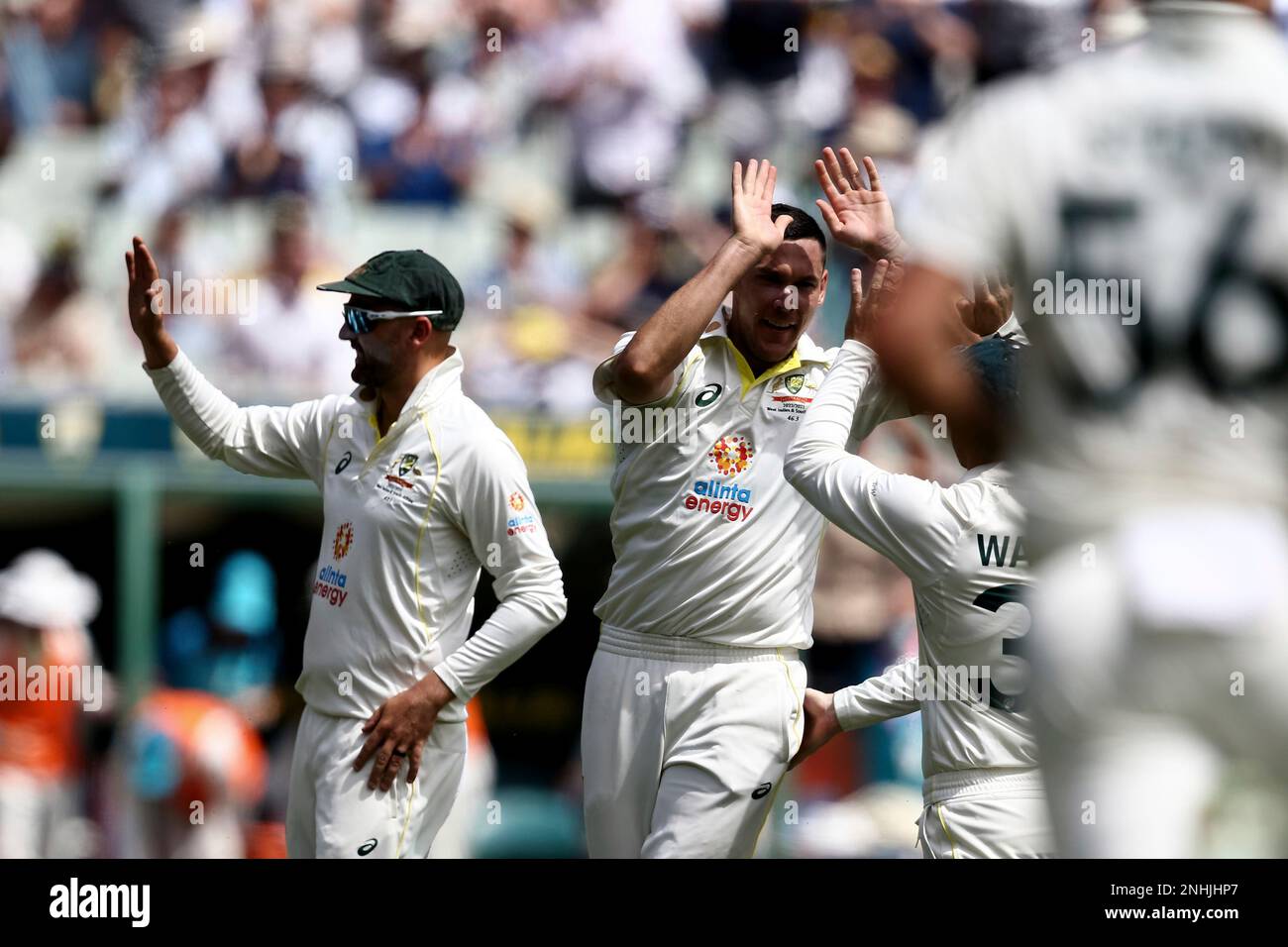 MELBOURNE, AUSTRALIA - DECEMBER 26: The Australians celebrate after ...