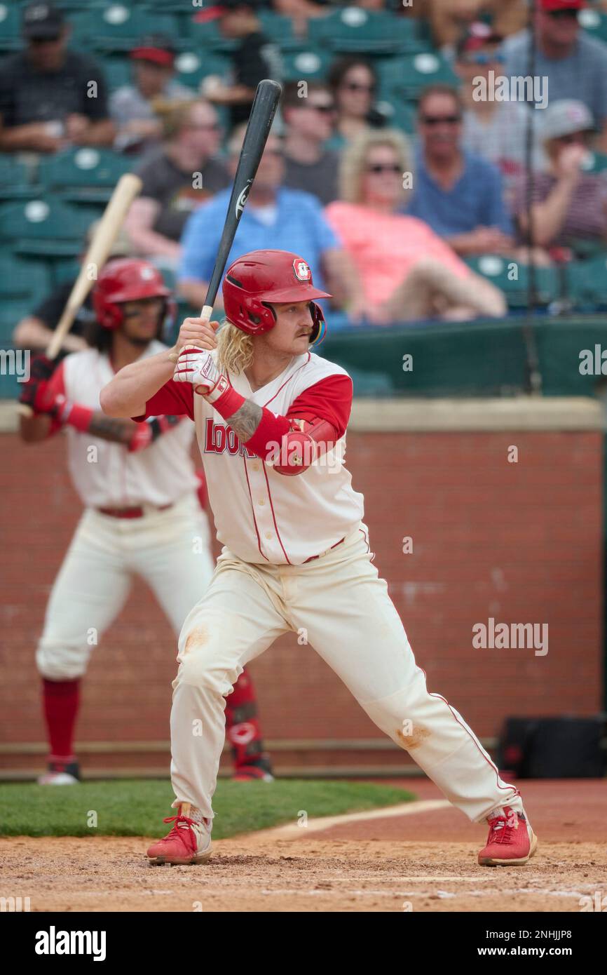 Chattanooga Lookouts Robbie Tenerowicz (2) bats during a Southern ...