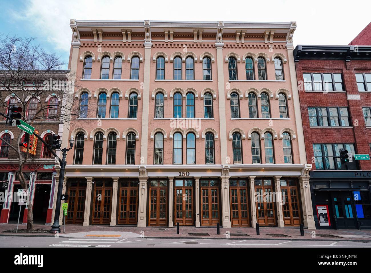 150 second ave hi-res stock photography and images - Alamy