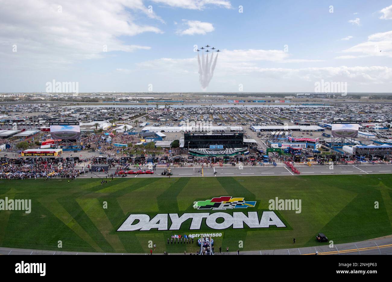 The United States Air Force Air Demonstration Squadron "Thunderbirds ...
