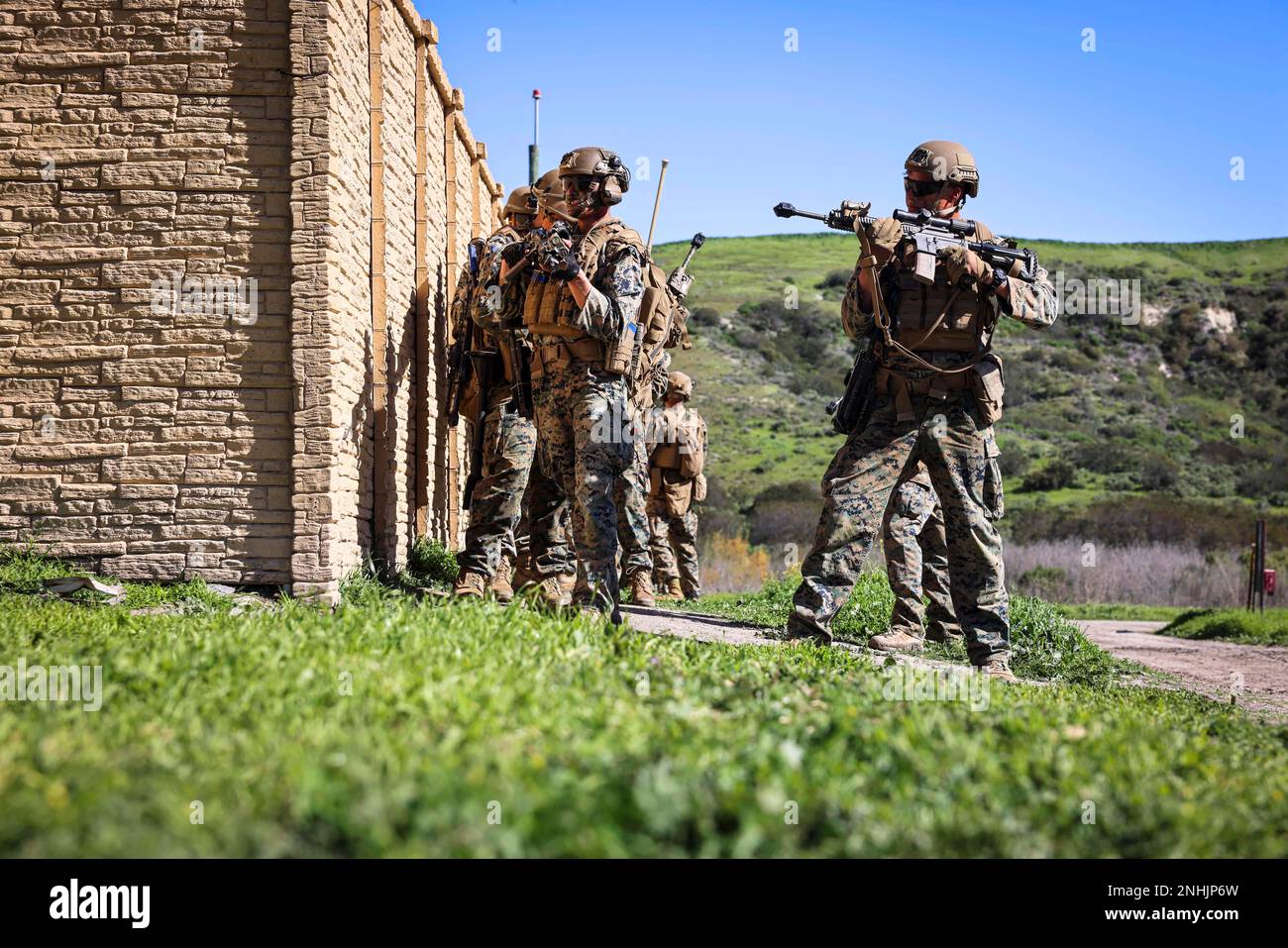 U.S. Marines with 2nd Battalion, 1st Marine Regiment, 1st Marine ...