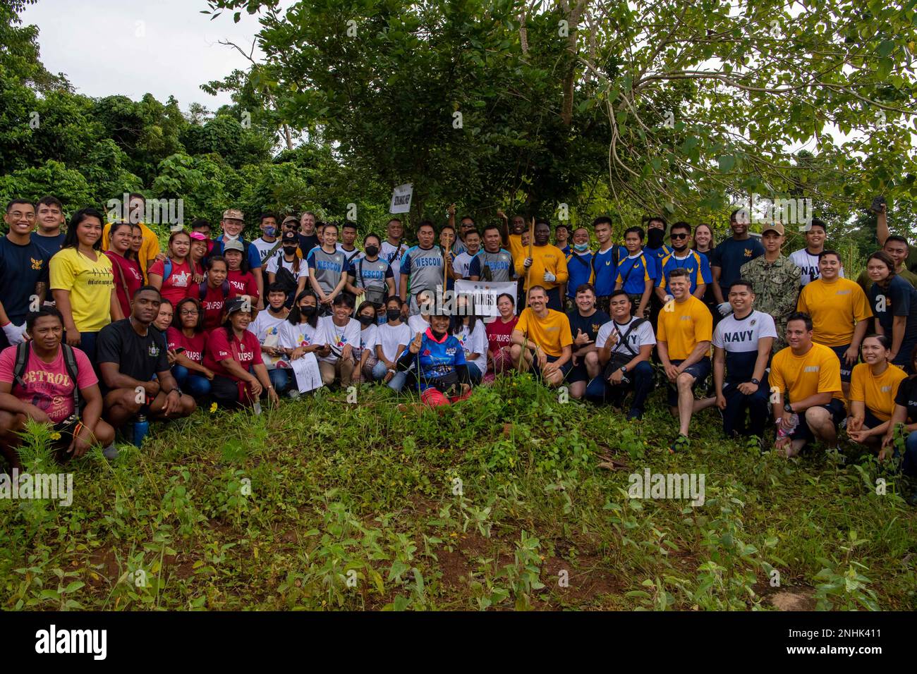 PUERTO PRINCESA, Philippines (July 29, 2022) – U.S. Navy Sailors ...