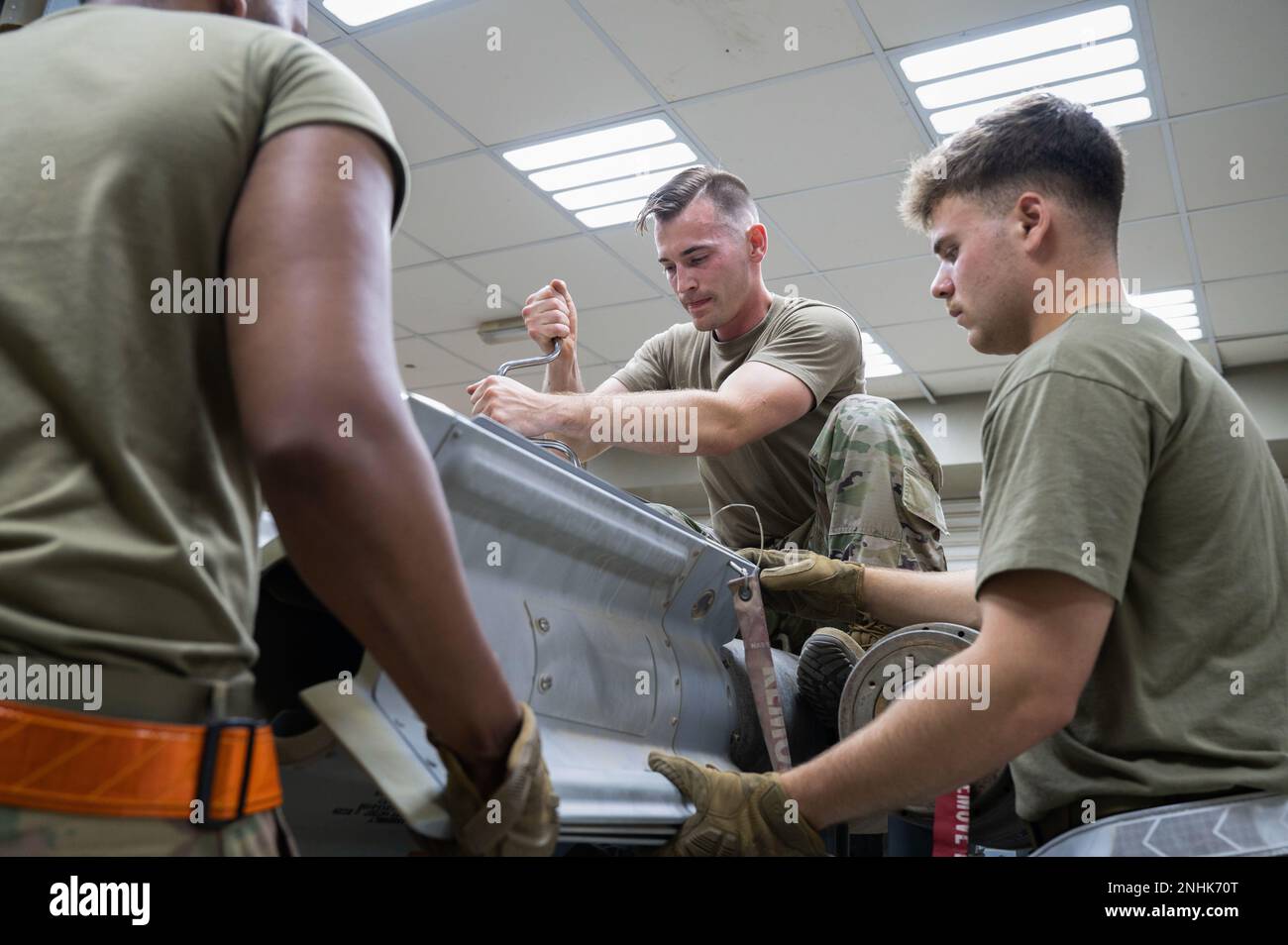 U.S. Air Force Staff Sgt. Ethan Powell, 386th Expeditionary Aircraft ...