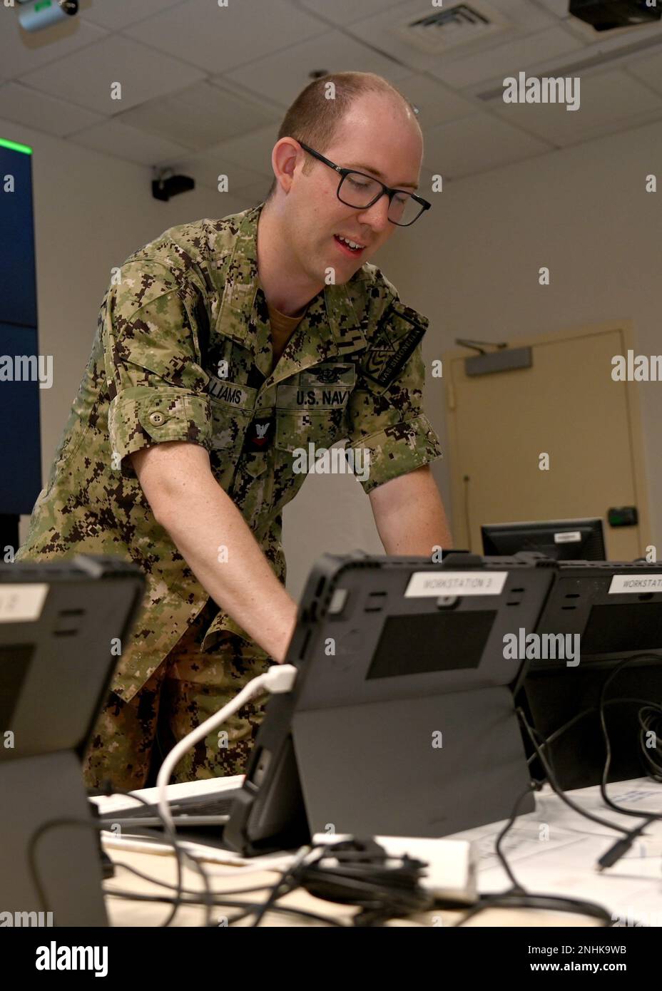 220729-N-OX321-2016 NAVAL AIR STATION SIGONELLA, Italy (July 29, 2022 ...
