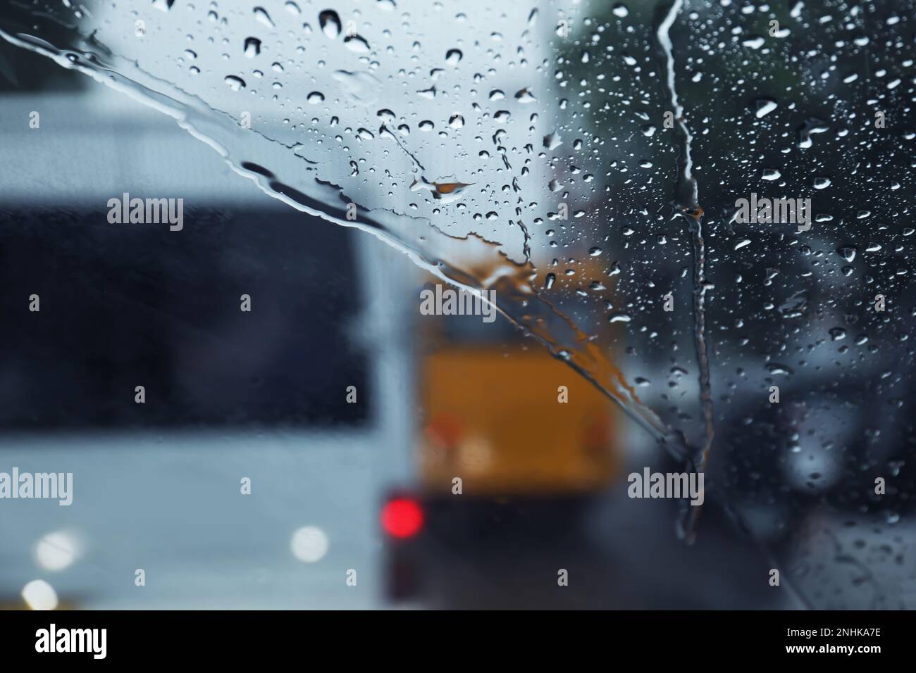 Wet car windscreen hi-res stock photography and images - Alamy