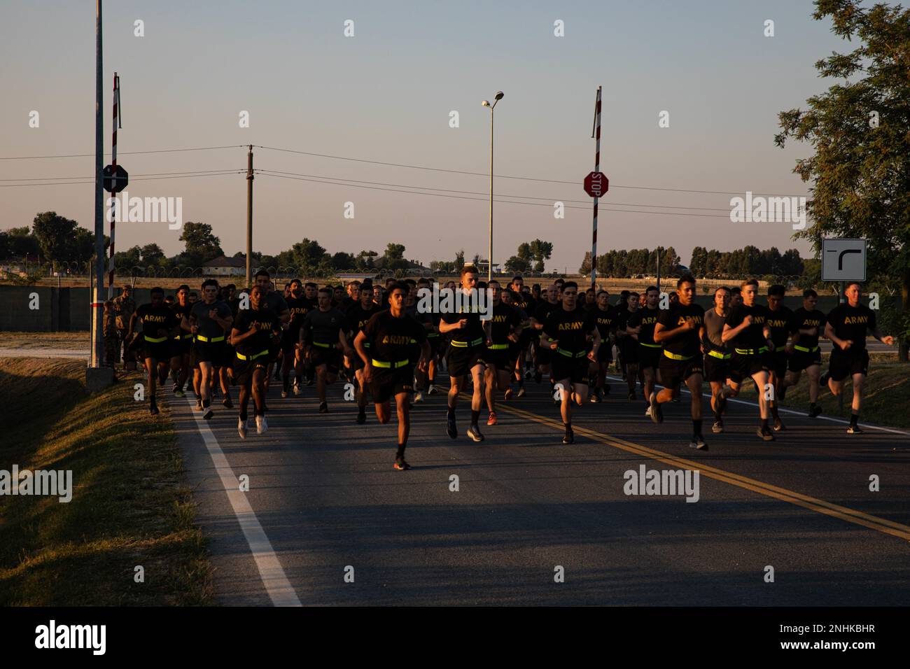 Soldiers assigned to the 2nd Brigade Combat Team "STRIKE", 101st ...