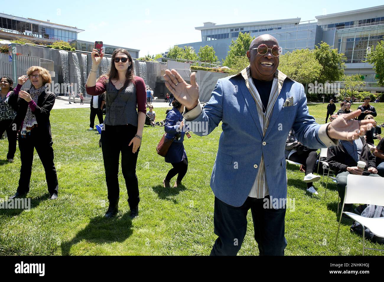 Pastor Bill Combs (right) dances as Dorothy Morrison sings with the ...