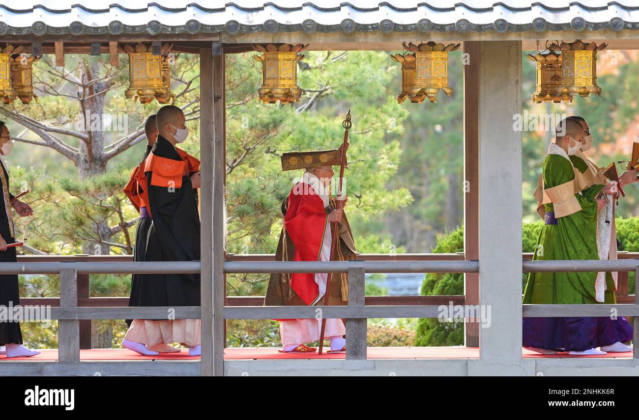 Shinsan (Shinzan) shiki, a ceremony in which a newly appointed head ...
