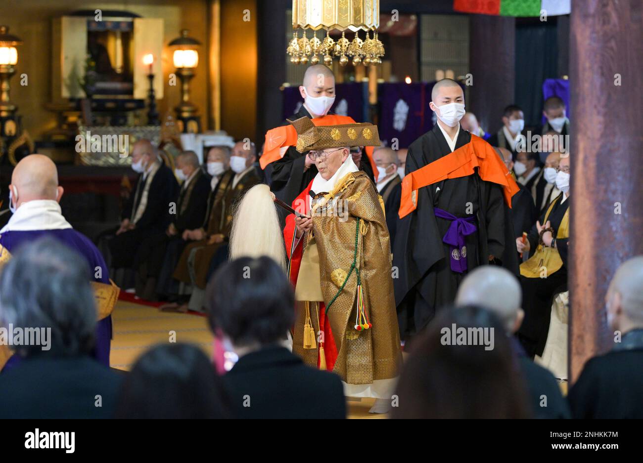 Shinsan (Shinzan) shiki, a ceremony in which a newly appointed head ...