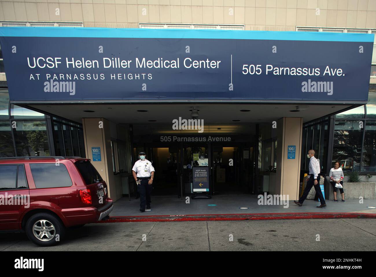Entrance to the main hospital seen at the UCSF Parnassus campus on ...