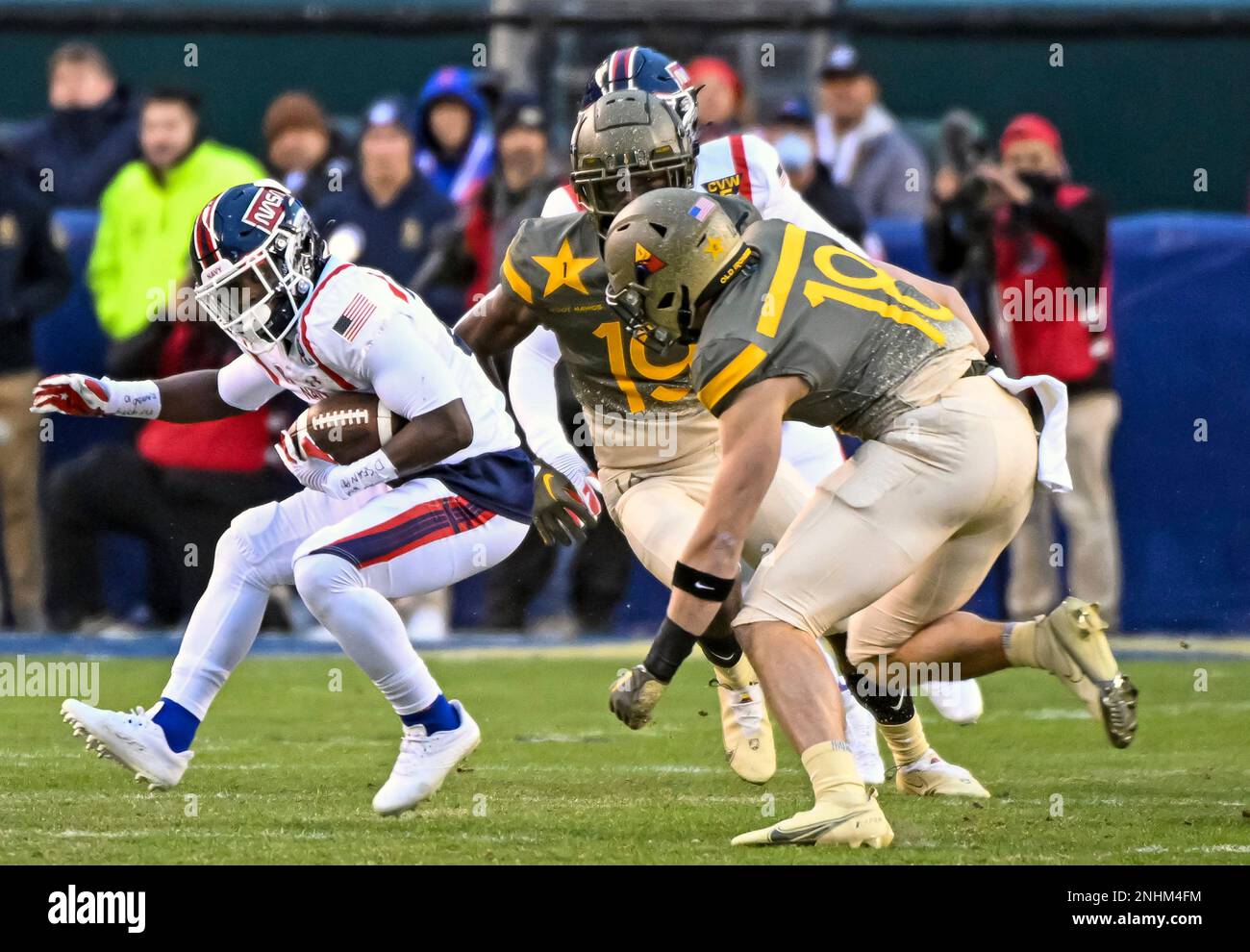 PHILADELPHIA, PA - DECEMBER 10: Navy Midshipmen quarterback Xavier ...