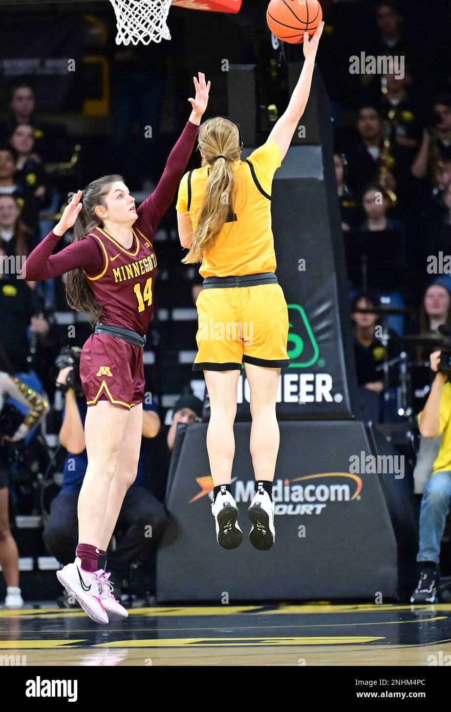 IOWA CITY, IA - DECEMBER 10: Iowa guard Molly Davis (1) puts up a ...