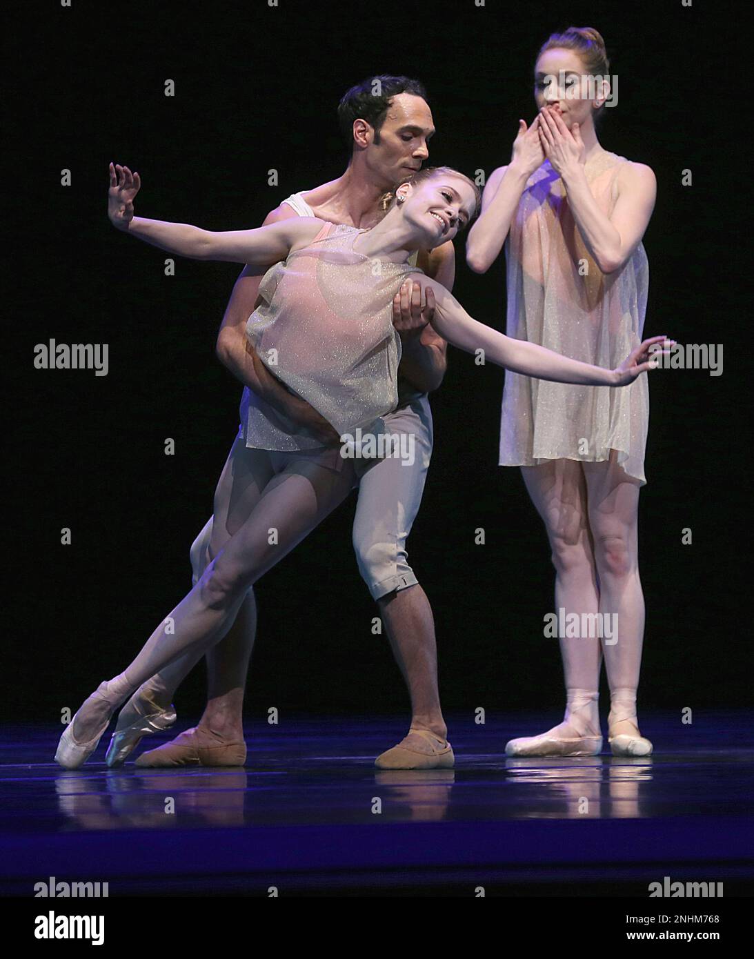 SF Ballet dancers including Sasha De Sola (front left) rehears the ...