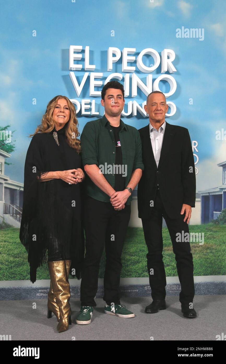 (L-R) Rita Wilson, Truman Hanks and Tom Hanks pose at the photocall for ...