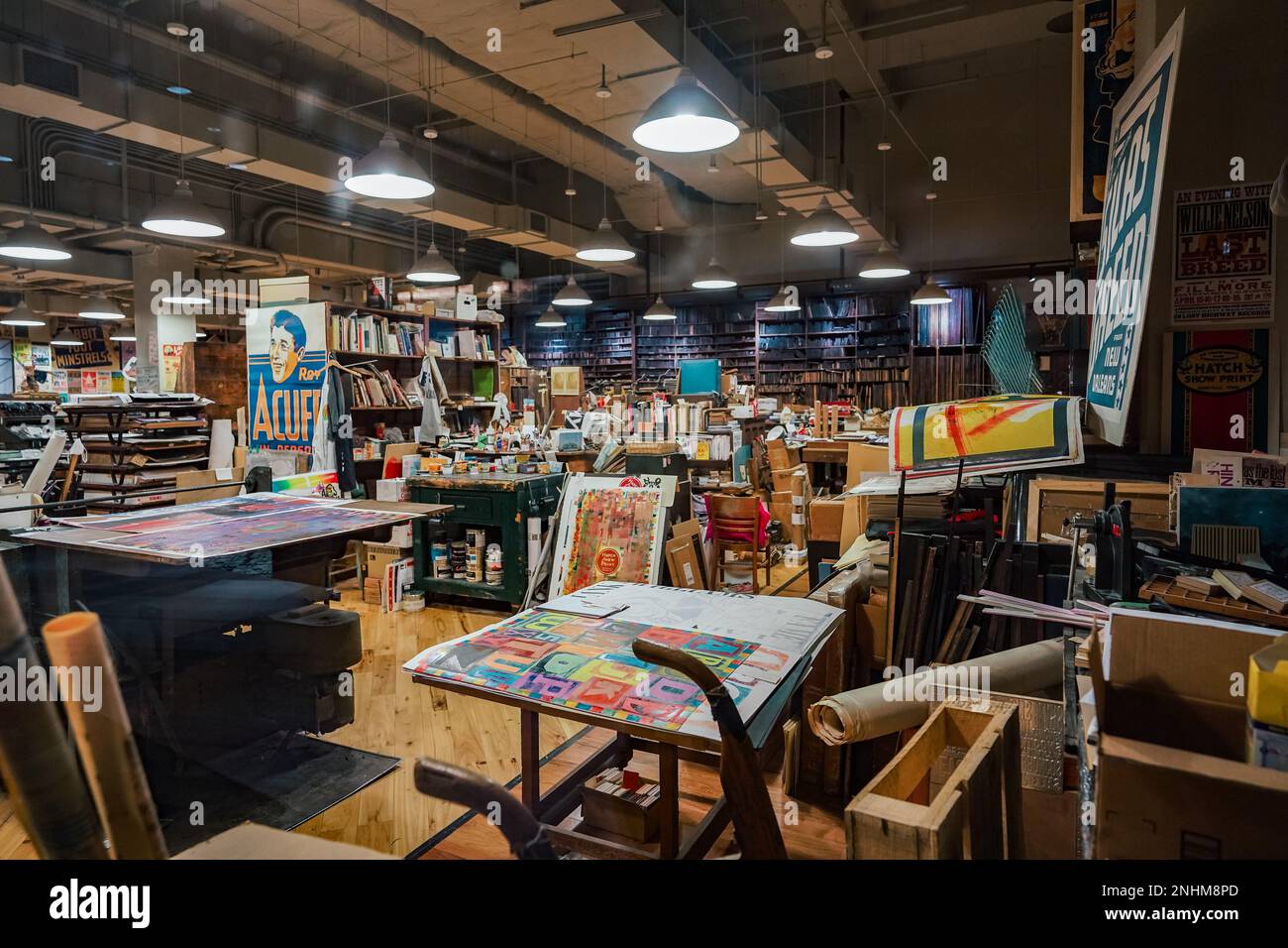 Hatch Show Print design store in Nashville TN, show cases a working ...