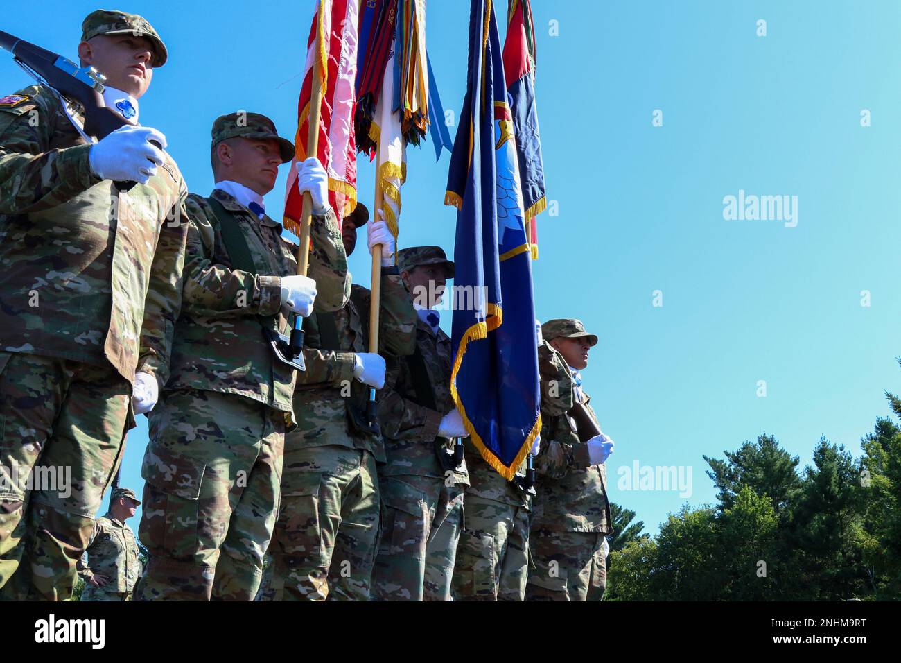 Army Reserve Soldiers from the 88th Readiness Division color guard ...
