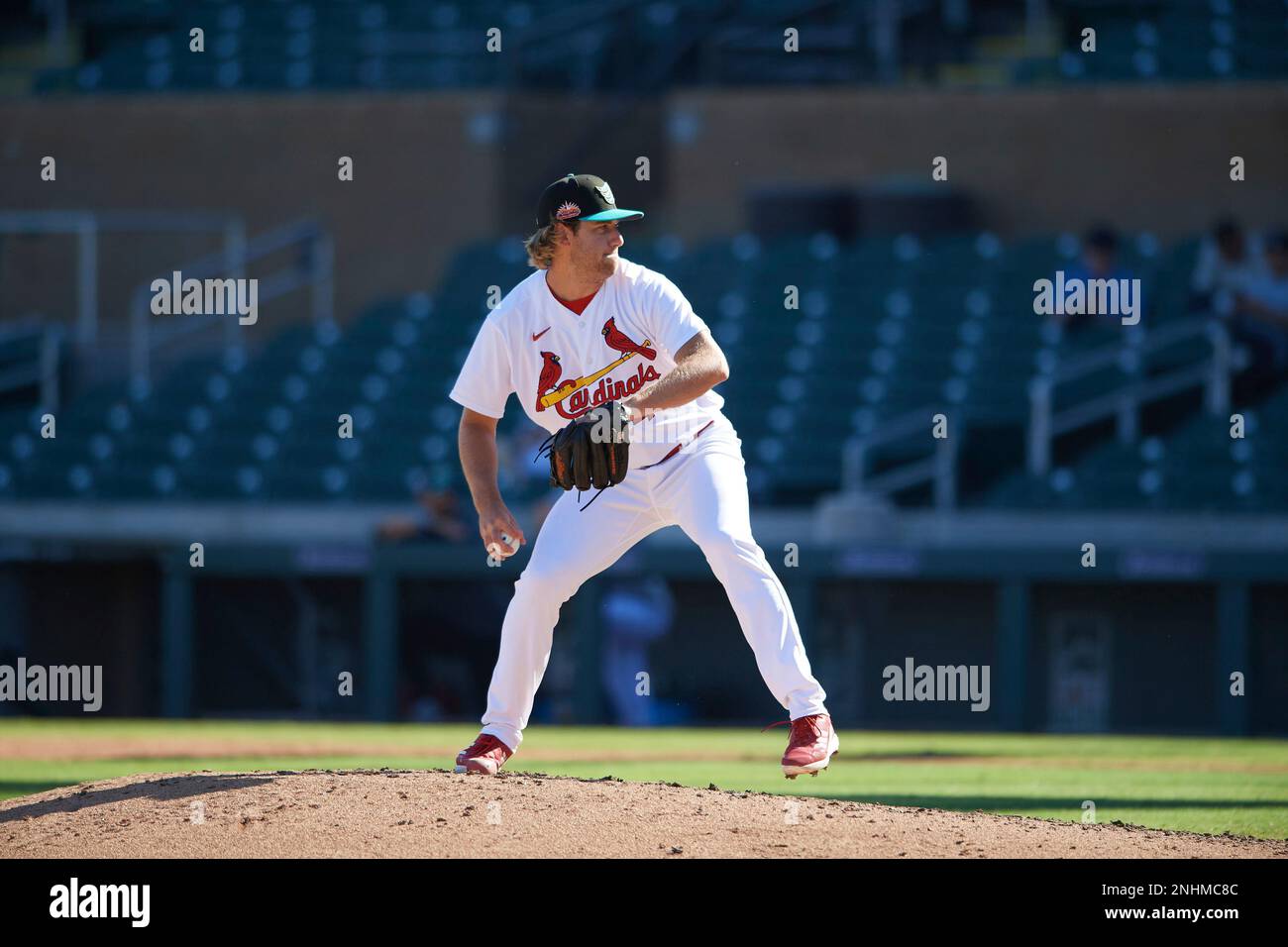 Salt River Rafters pitcher Kyle Leahy (40) (St. Louis Cardinals) during ...