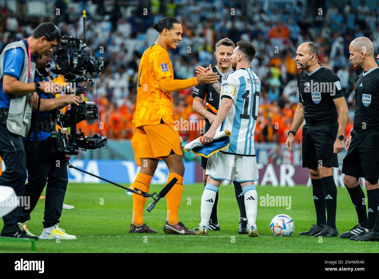 LUSAIL, - DECEMBER 09: Netherlands defender Virgil Van Dijk and ...