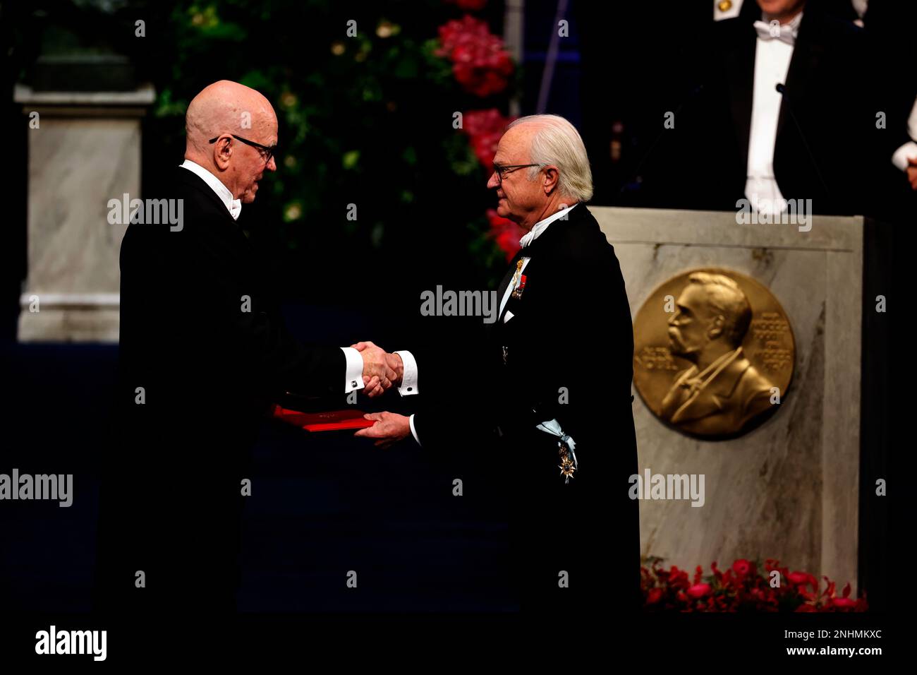 Professor K. Barry Sharpless receives the 2022 Nobel Prize in chemistry ...