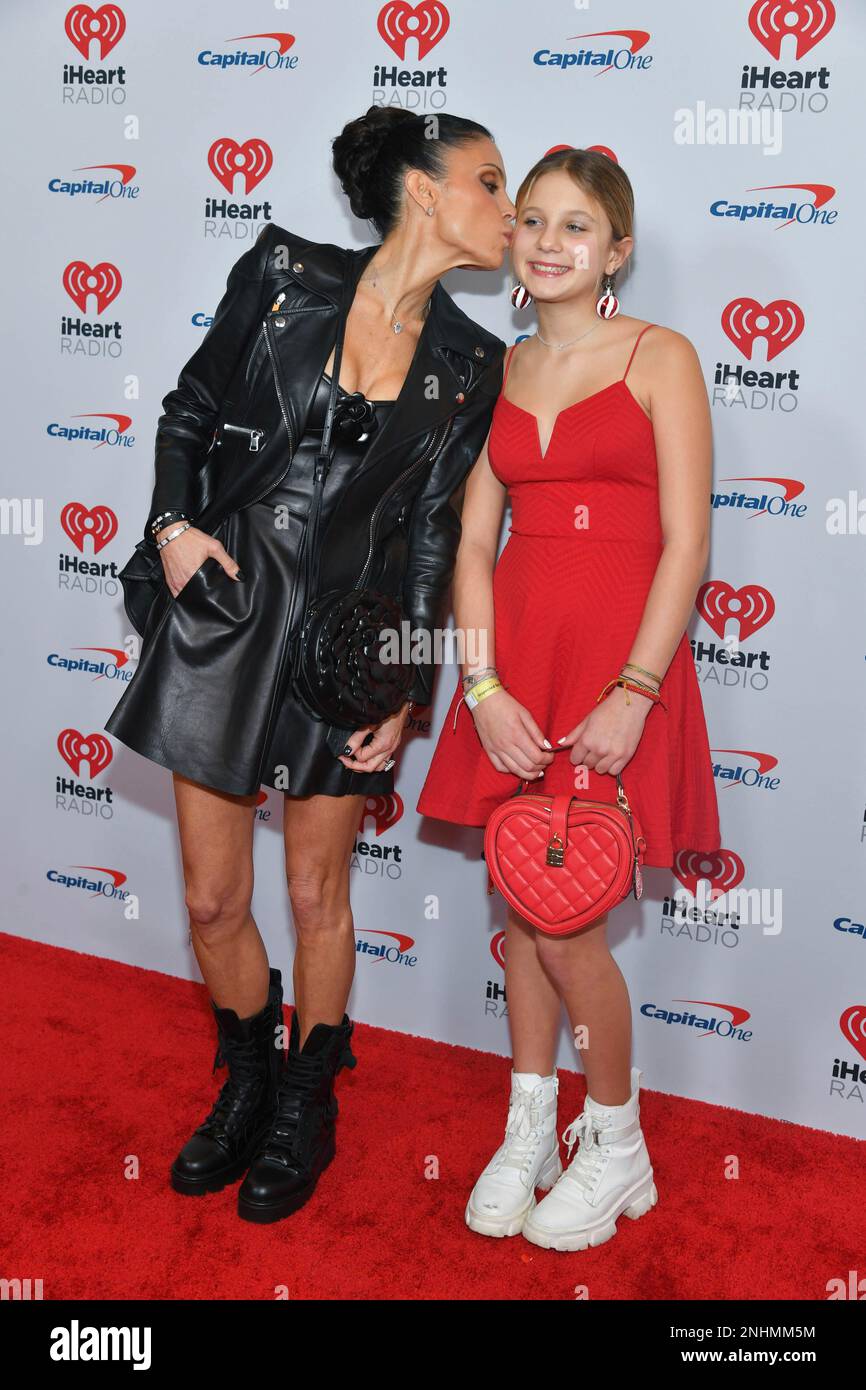 Photo by: NDZ/STAR MAX/IPx 2022 12/9/22 Bethenny Frankel and Bryn Hoppy ...