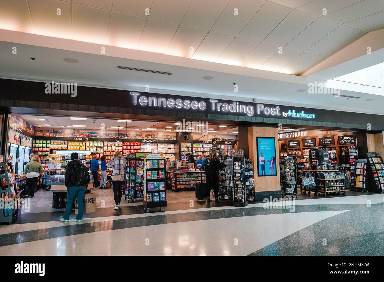tennessee trading post, a convenience store inside the nashville ...