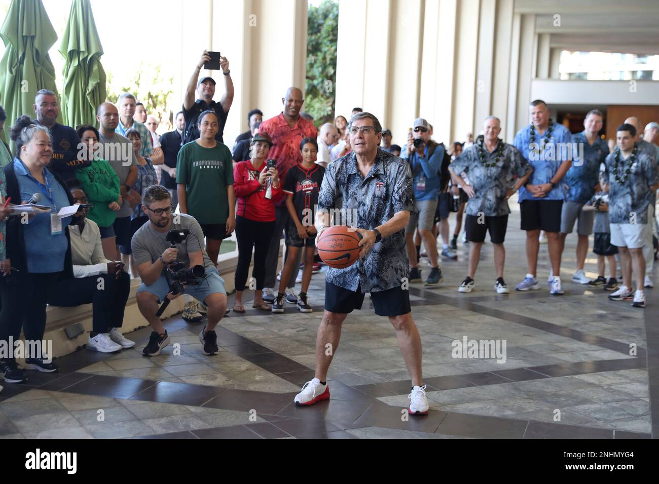 MAUI, HI - NOVEMBER 20: Texas Tech Red Raiders coach Mark Adams shoots ...