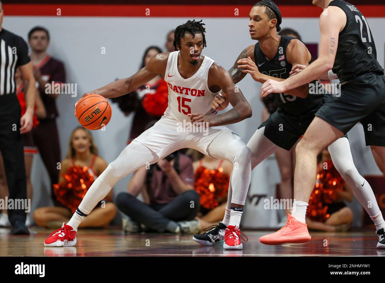December 7, 2022: Dayton Flyers forward DaRon Holmes II (15) backs down ...
