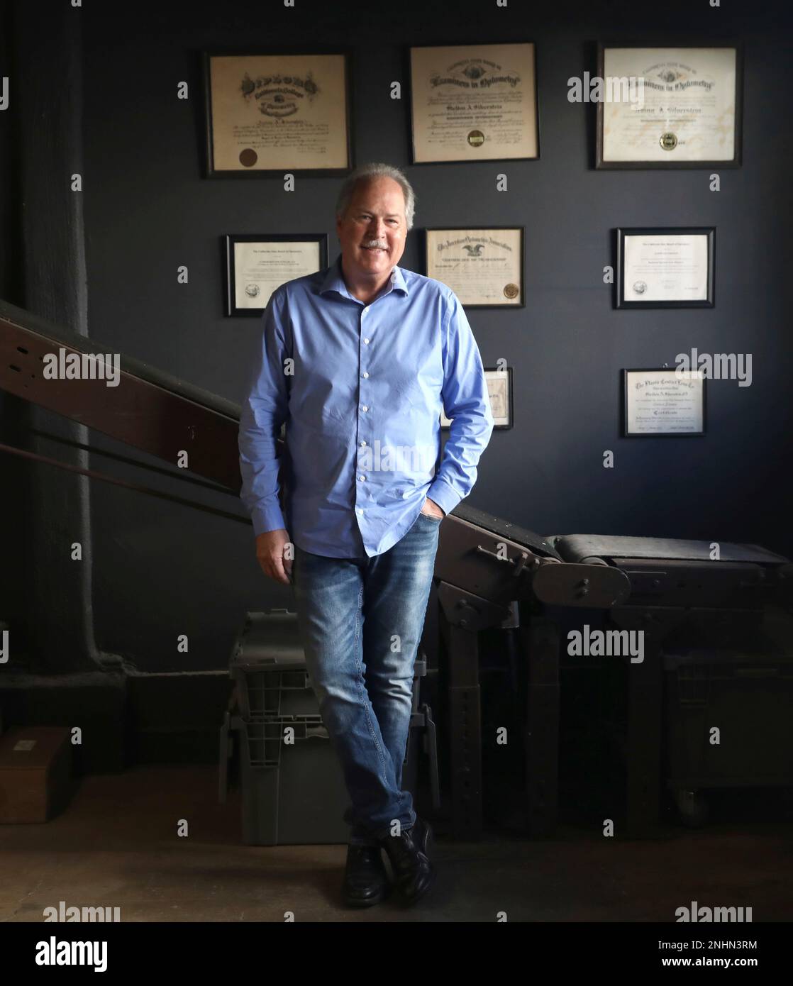 Optician Lloyd Siverstein is fourth generation eyeglass owner as he ...