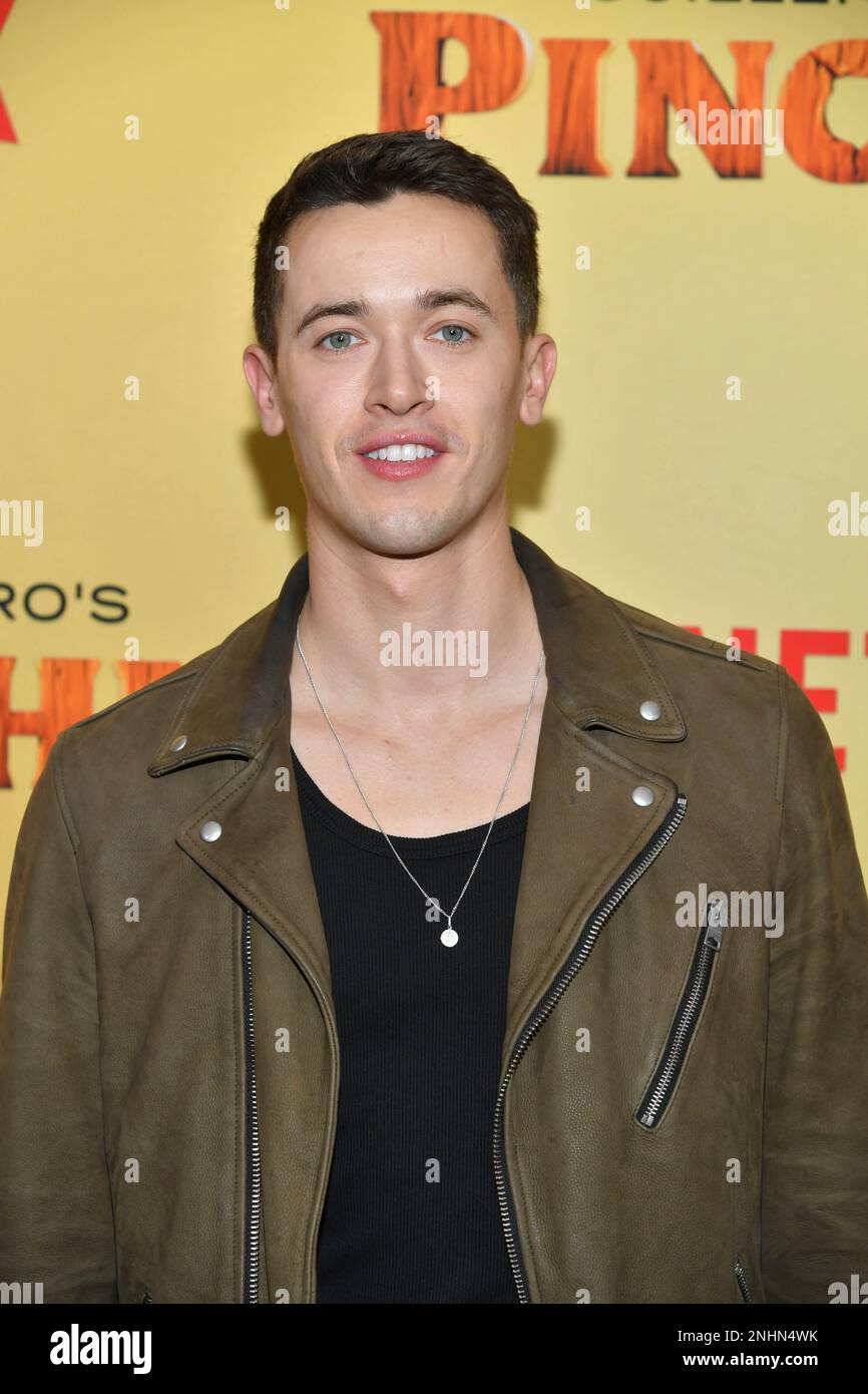 Photo by: NDZ/STAR MAX/IPx 2022 12/6/22 Tom Blyth at the premiere of ...