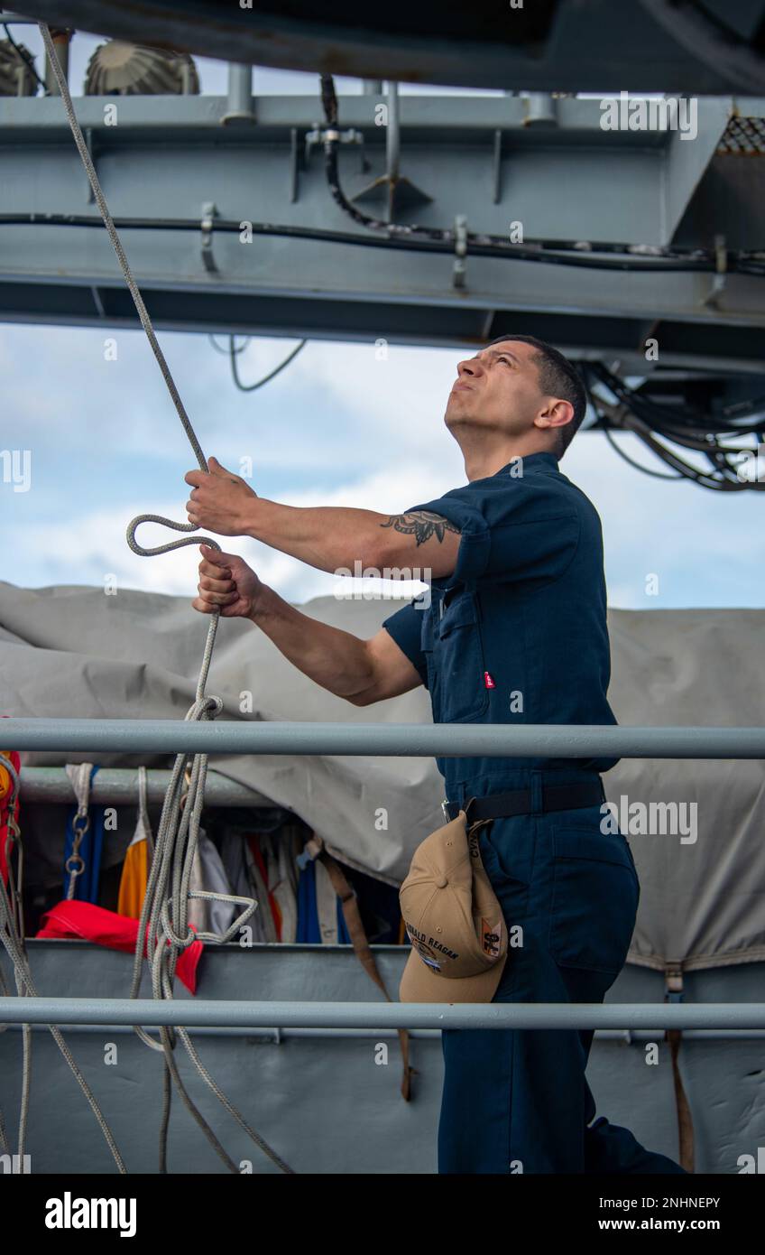 220731-N-DW158-1029 PHILIPPINE SEA (July 31, 2022) Quartermaster 3rd ...