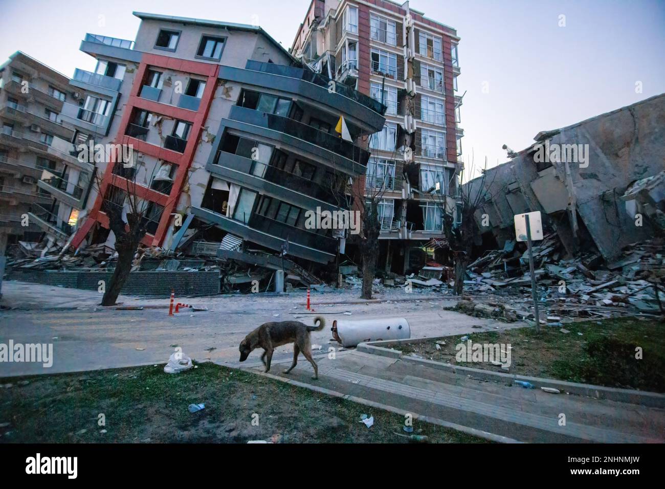Turkey earthquake 2023 collapsed hi-res stock photography and images ...