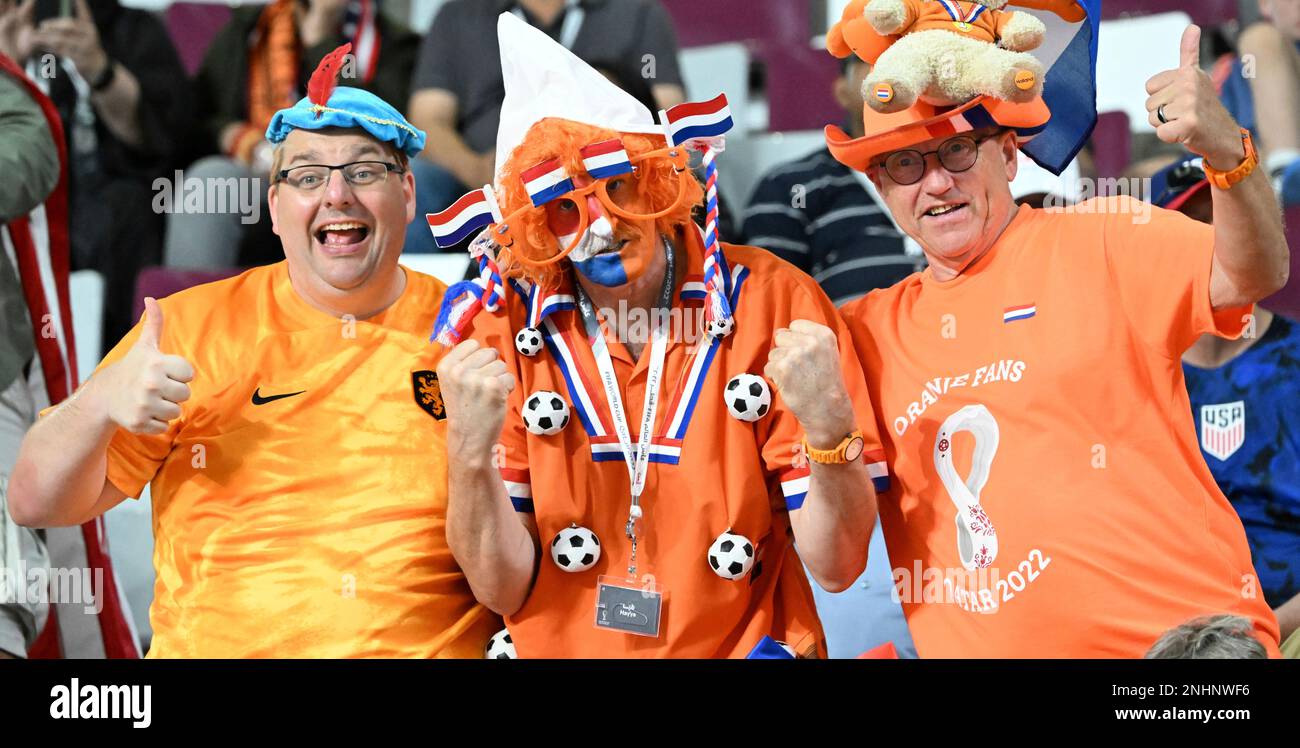 Netherlands' supporters buck up their team during the World Cup ...