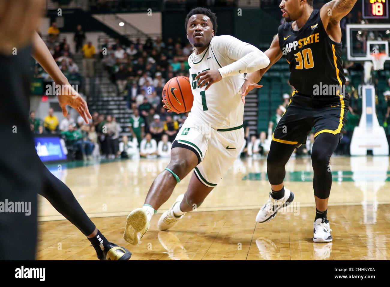CHARLOTTE, NC - DECEMBER 02: Montre' Gipson (1) of the Charlotte 49ers ...