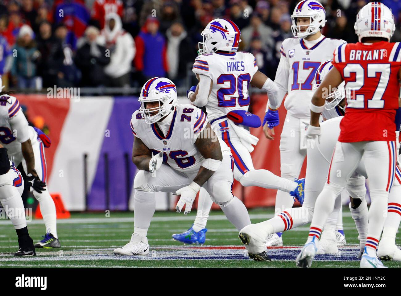 FOXBOROUGH, MA - DECEMBER 01: Buffalo Bills guard Rodger Saffold (76 ...