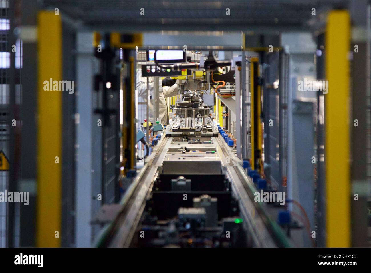 Detail of the assembly tunnel during the visit to the Re-Factory ...