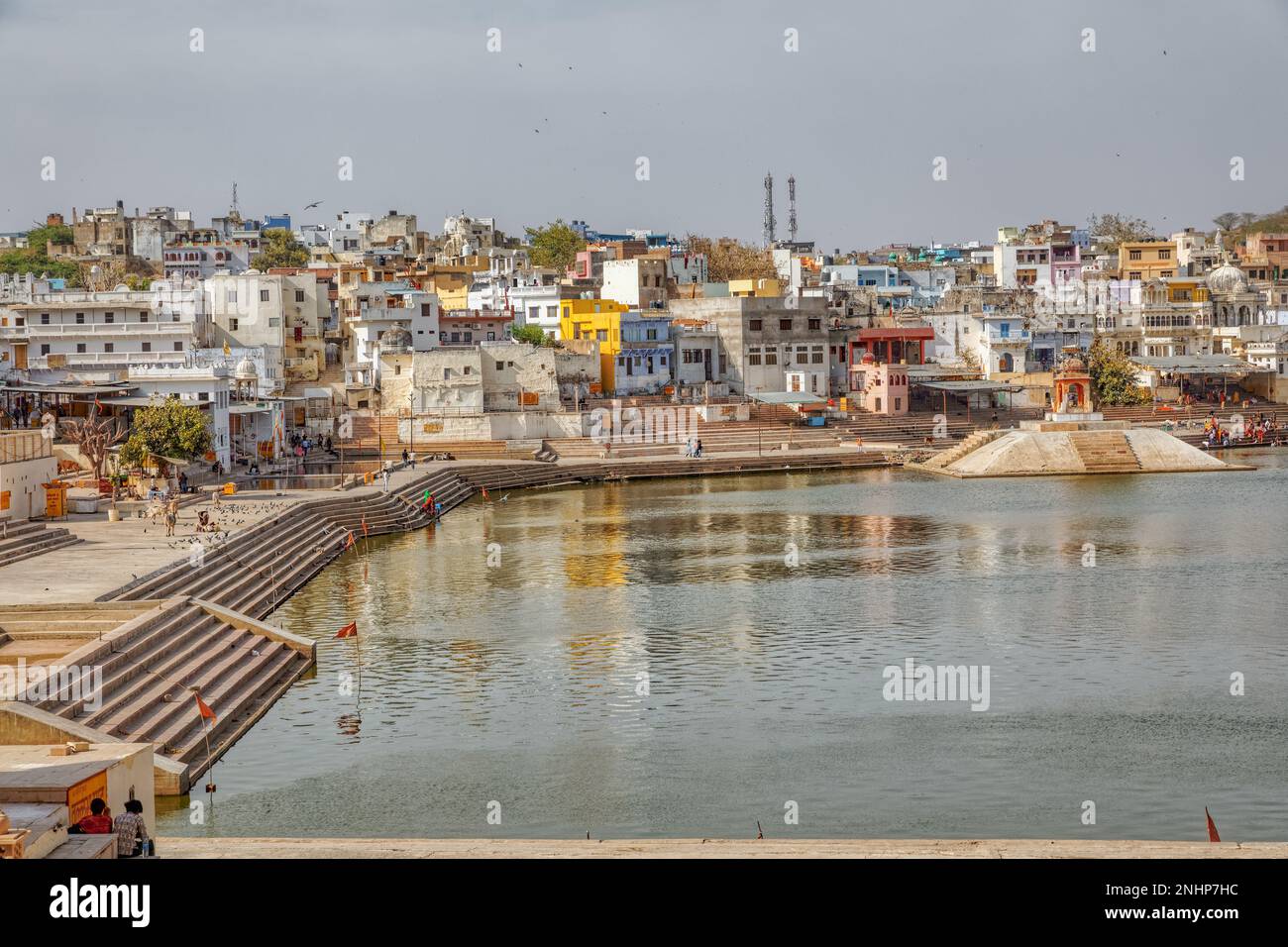 Holy Pushkar Lake and Bathing Ghats, Rajasthan India Stock Photo - Alamy