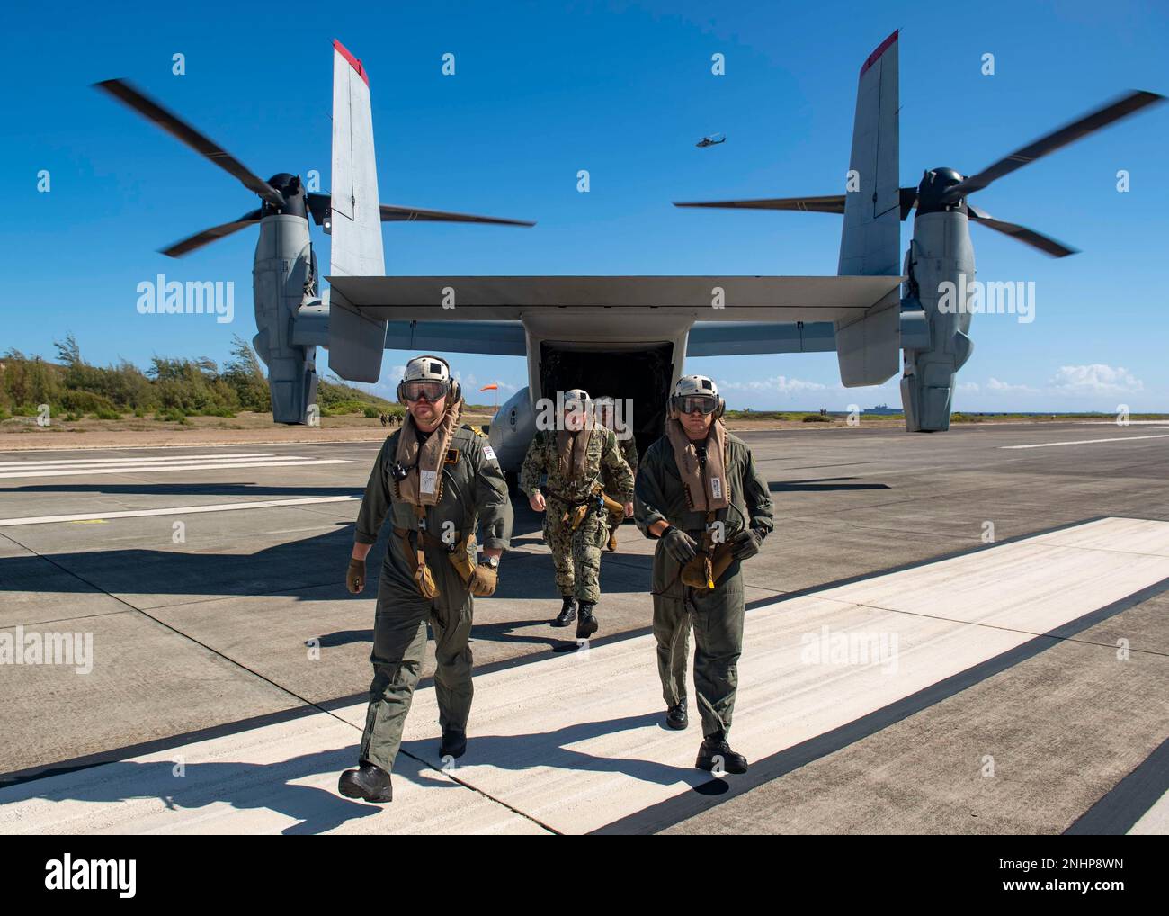KANEOHE BAY, Hawaii (Aug. 1, 2022) From left, Royal Australian Navy Lt ...