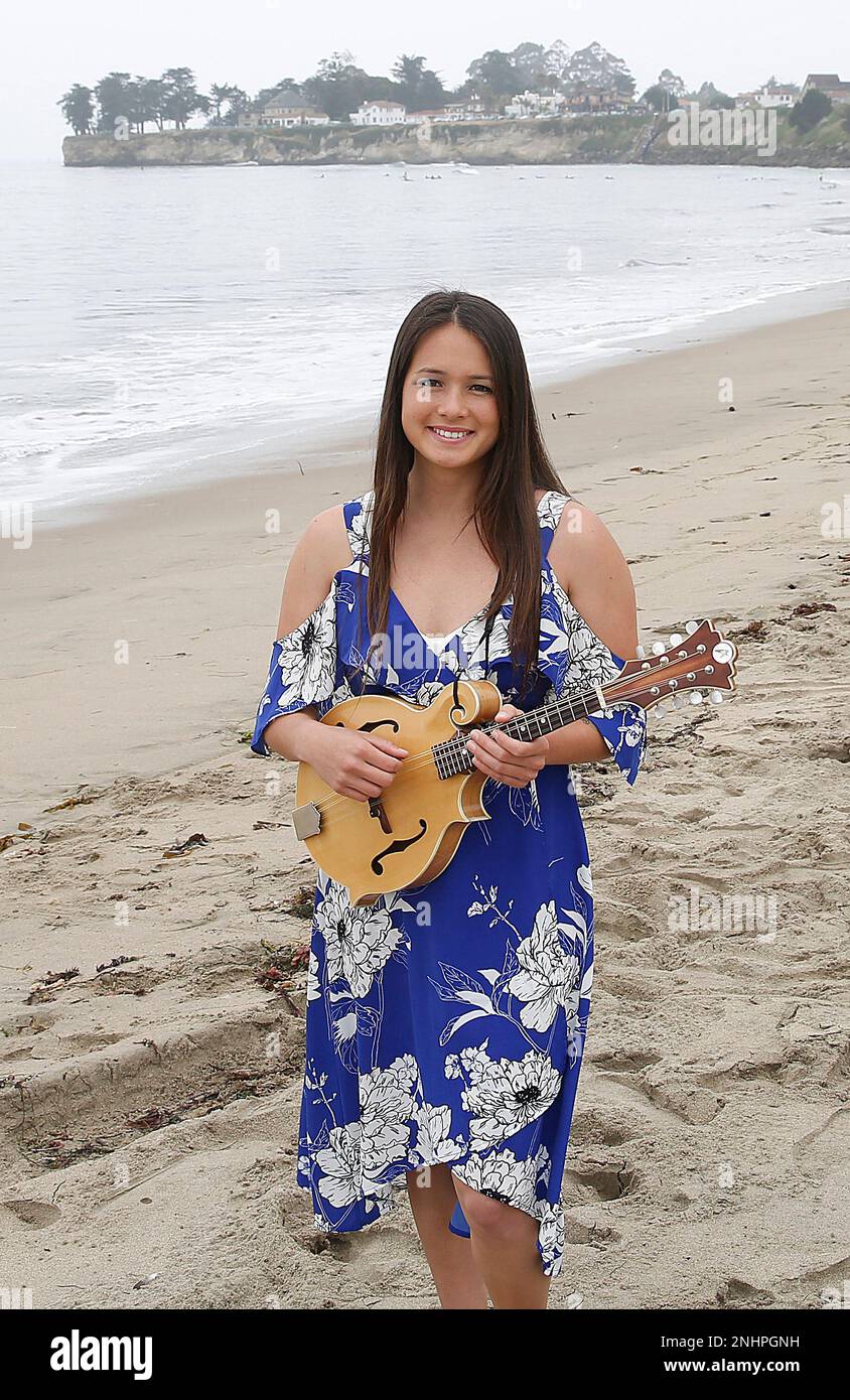 AJ Lee, 19 year old singer, mandolinist, fiddler and guitarist from ...