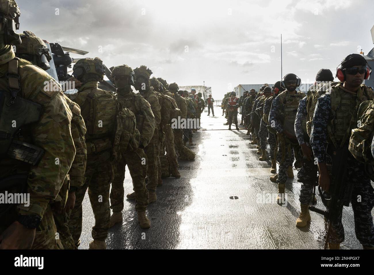 PACIFIC OCEAN (Aug. 1, 2022) Personnel from the Australian Army ...