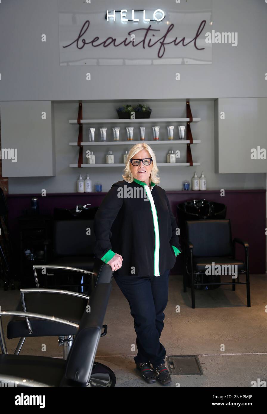 CEO and founder Amy Errett of Madison Reed opens a ÒColor BarÓ in the ...