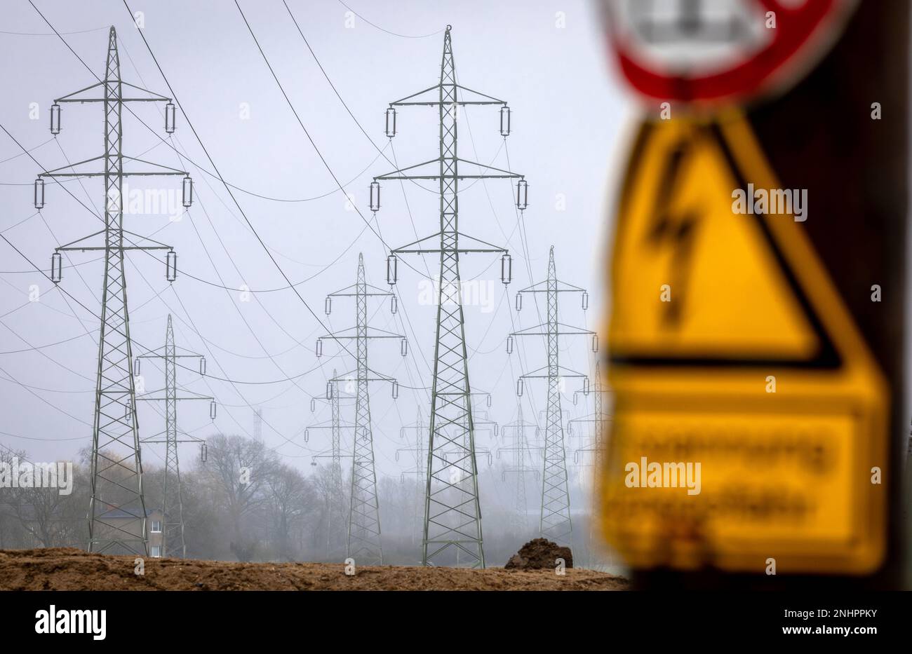 Klein Rogahn, Germany. 17th Feb, 2023. In addition to existing long ...