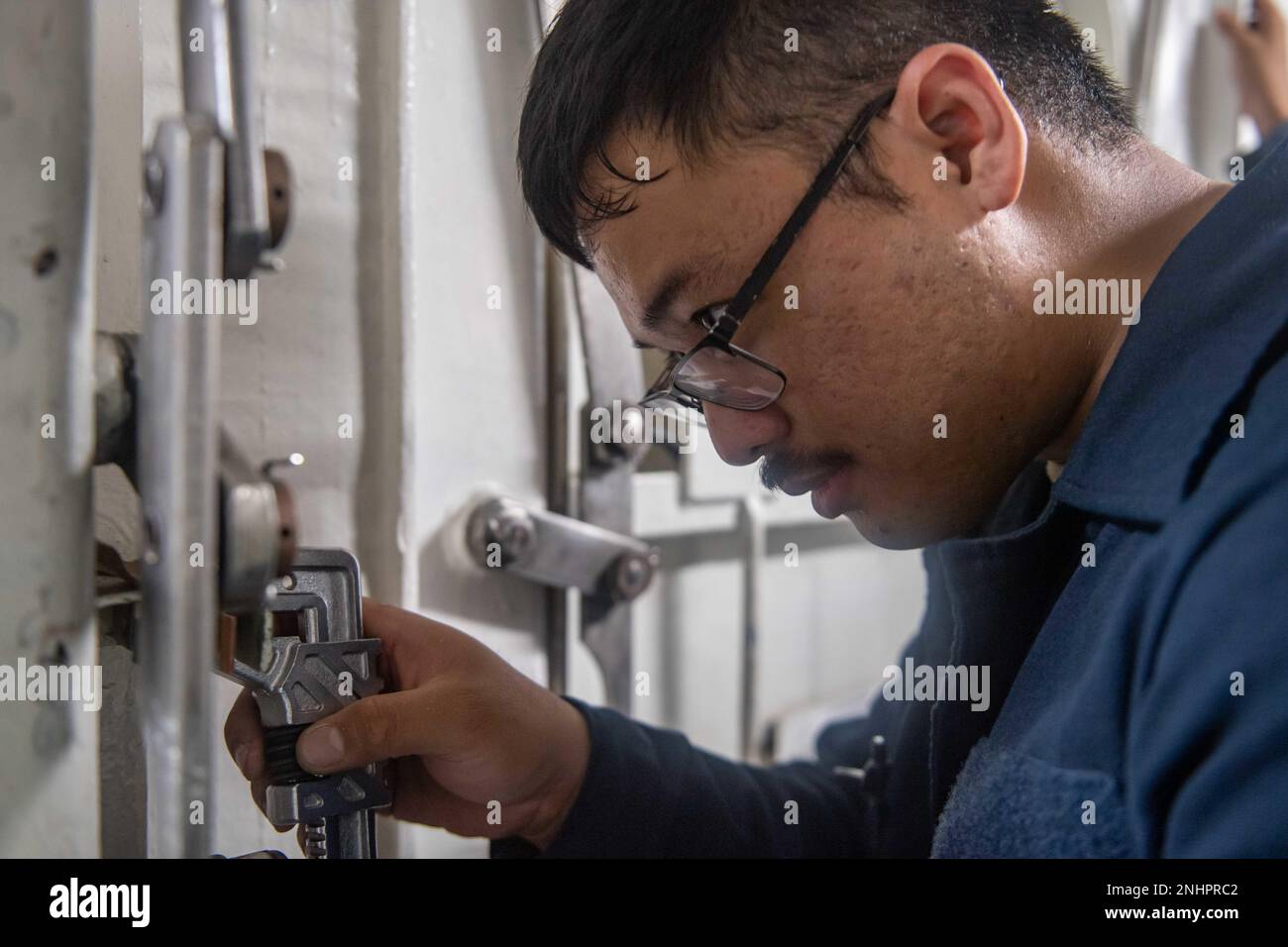 Gunners hatch hi-res stock photography and images - Alamy