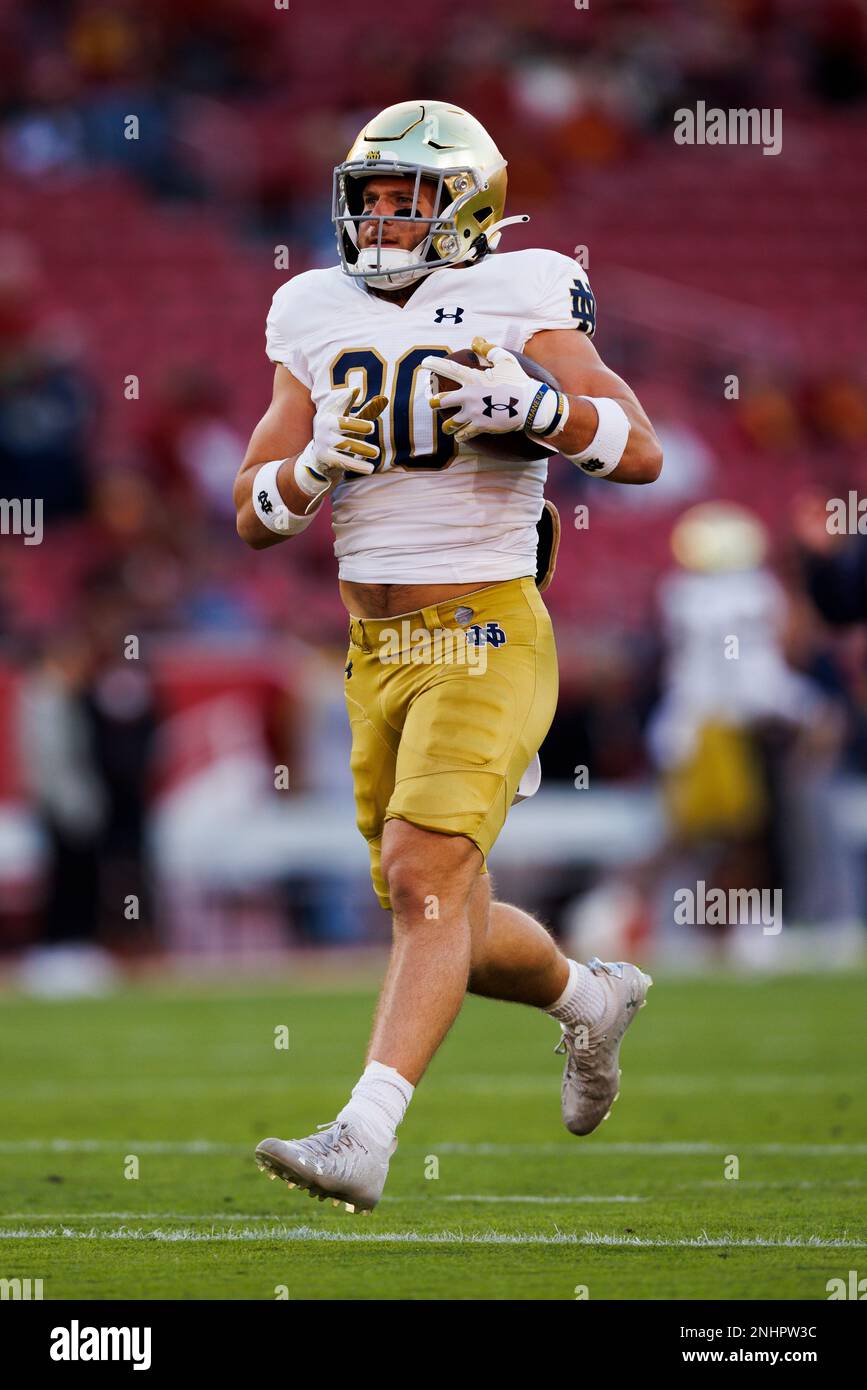 Notre Dame Fighting Irish running back Skip Velotta (30) runs with the ...