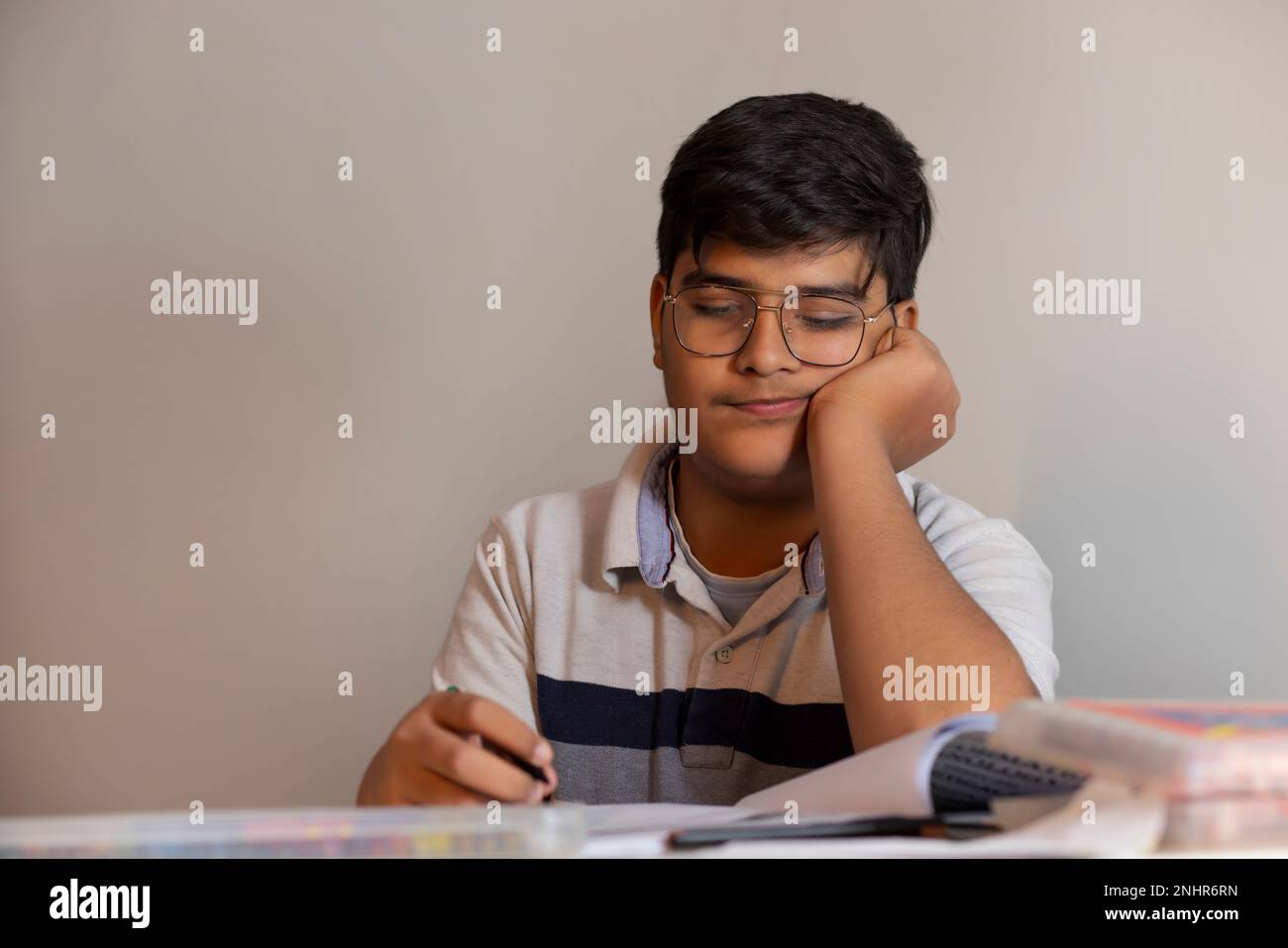 Indian boy teenager 15 years hi-res stock photography and images - Alamy